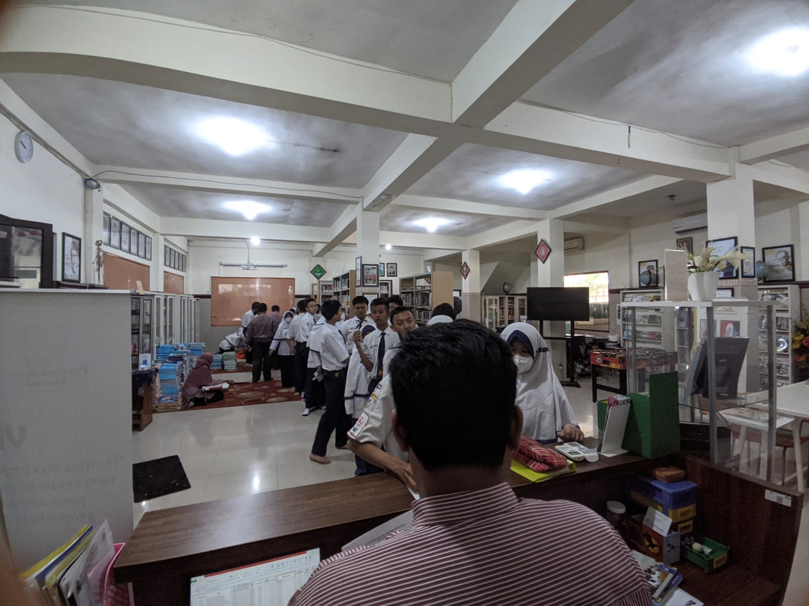 Membaca Membuka Pintu Ilmu: Perpustakaan SMP Muhammadiyah 1 Sidoarjo ...